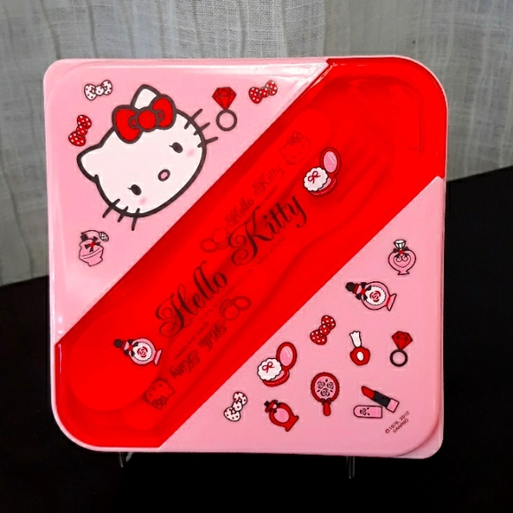Hello Kitty | Accessories | Hello Kitty Lunch Box | Poshmark